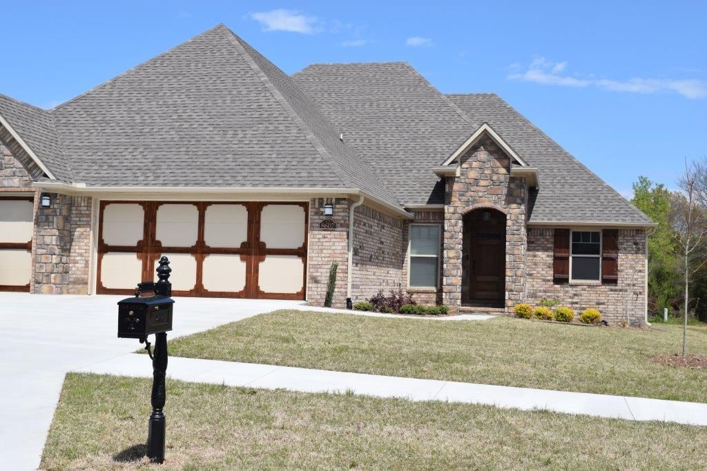 Triangle Seeley Town - Godfrey Black Brick & Stone | Fort Smith | Rogers